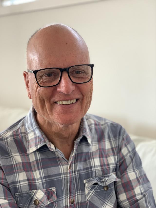 Poet who plays the Ukelele | The Victor Harbor Times