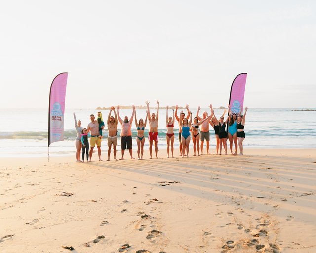 Cold Nips dips into Port Elliot | The Victor Harbor Times